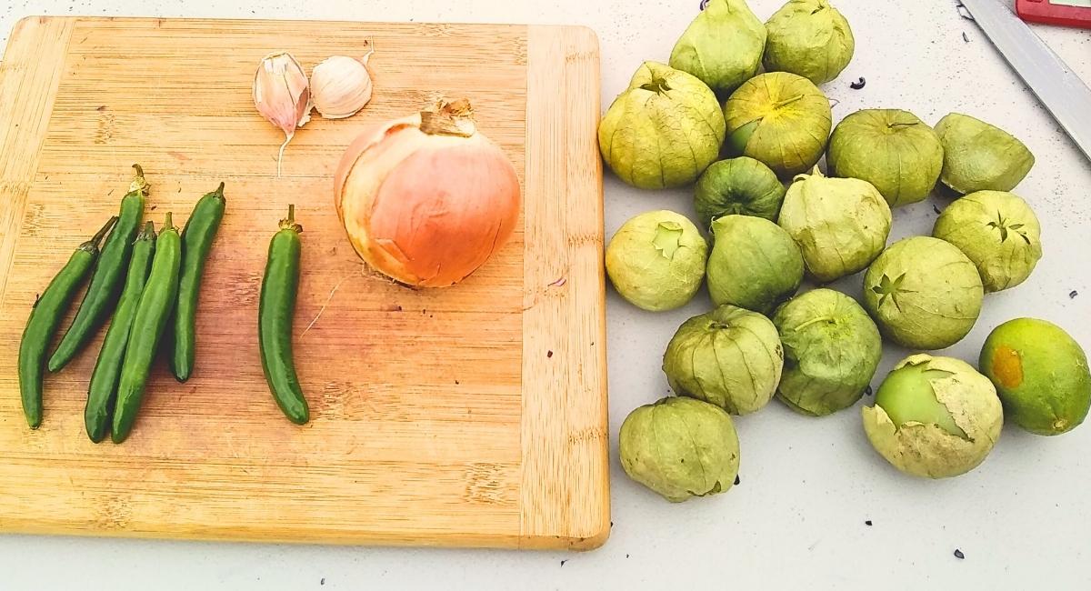 Fermented Salsa Verde - A bright, fresh, zesty tomatillo salsa – Food ...